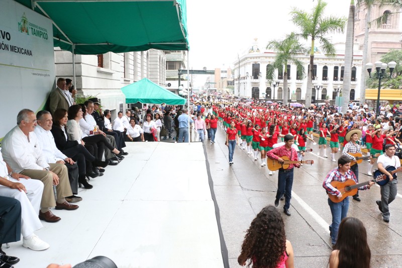 Encabeza Gustavo Torres Salinas Desfile Conmemorativo Del 105 Aniversario De La Revolución